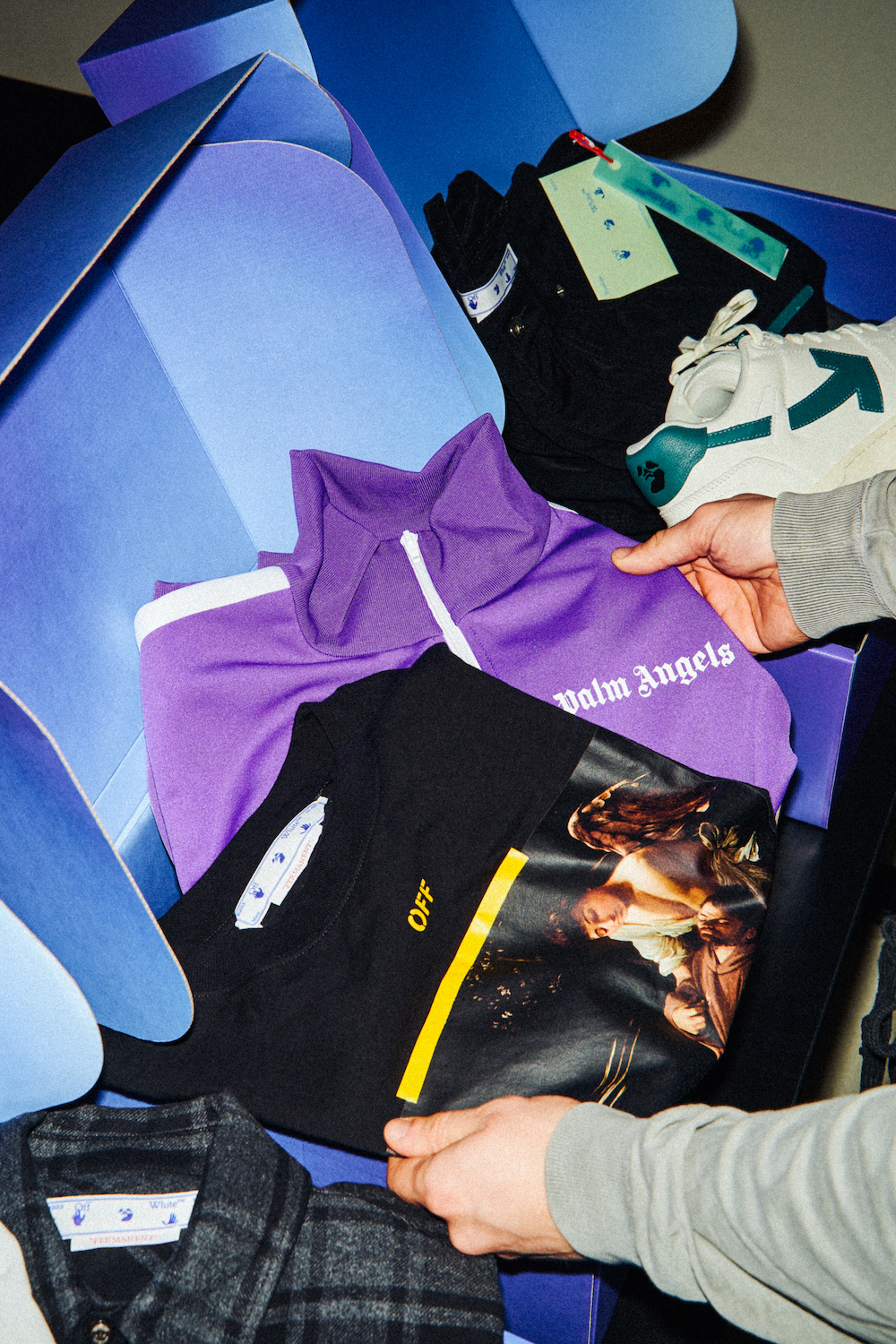 [STYLE] HEAT DROP THEIR LUXURY MYSTERY STREETWEAR BOX - Viper Mag