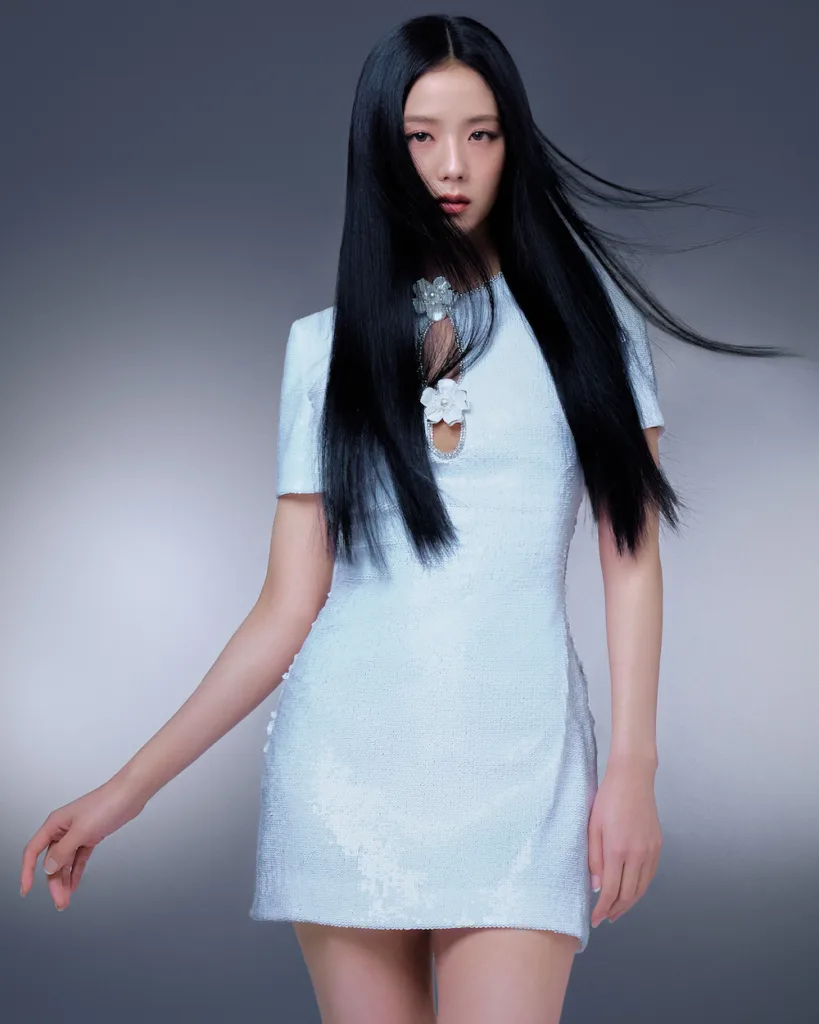 [STYLE] JISOO REVEALED AS NEW FACE OF SELF-PORTRAIT - Viper Mag
